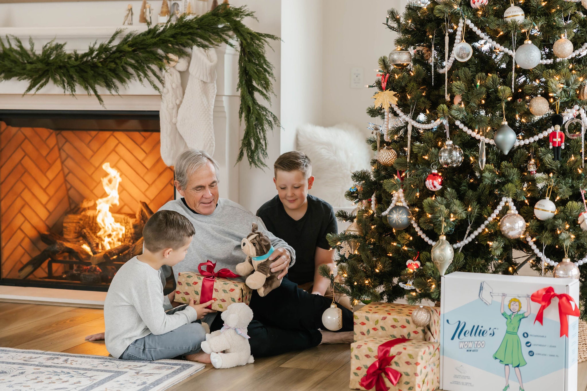 Sleigh the Mess: Nellie's Guide to Christmas Tree Cleanup | Nellie's Canada