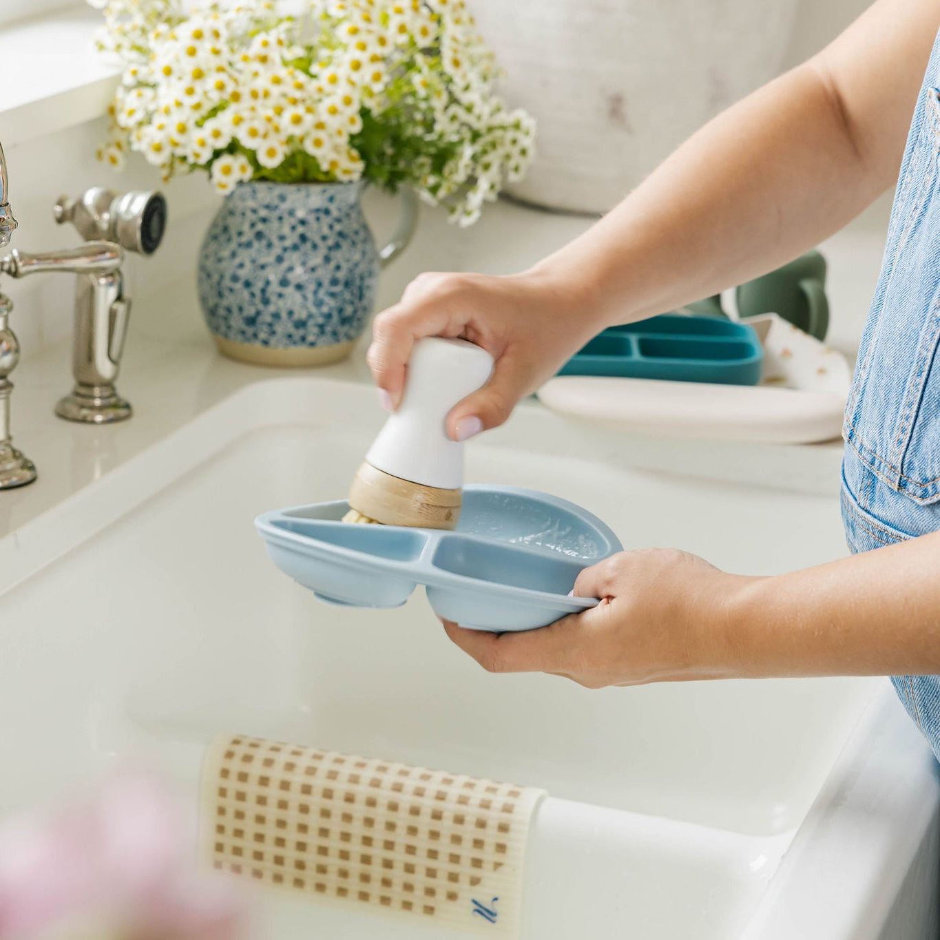 Kitchen Brush | Nellie's Canada